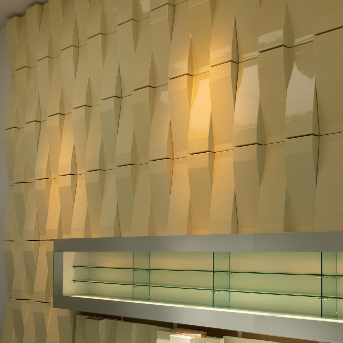 Jim Isermann Sculpture – Modernica